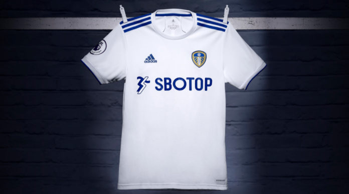 Leeds United news: Robinson reacts as official kit reveal made