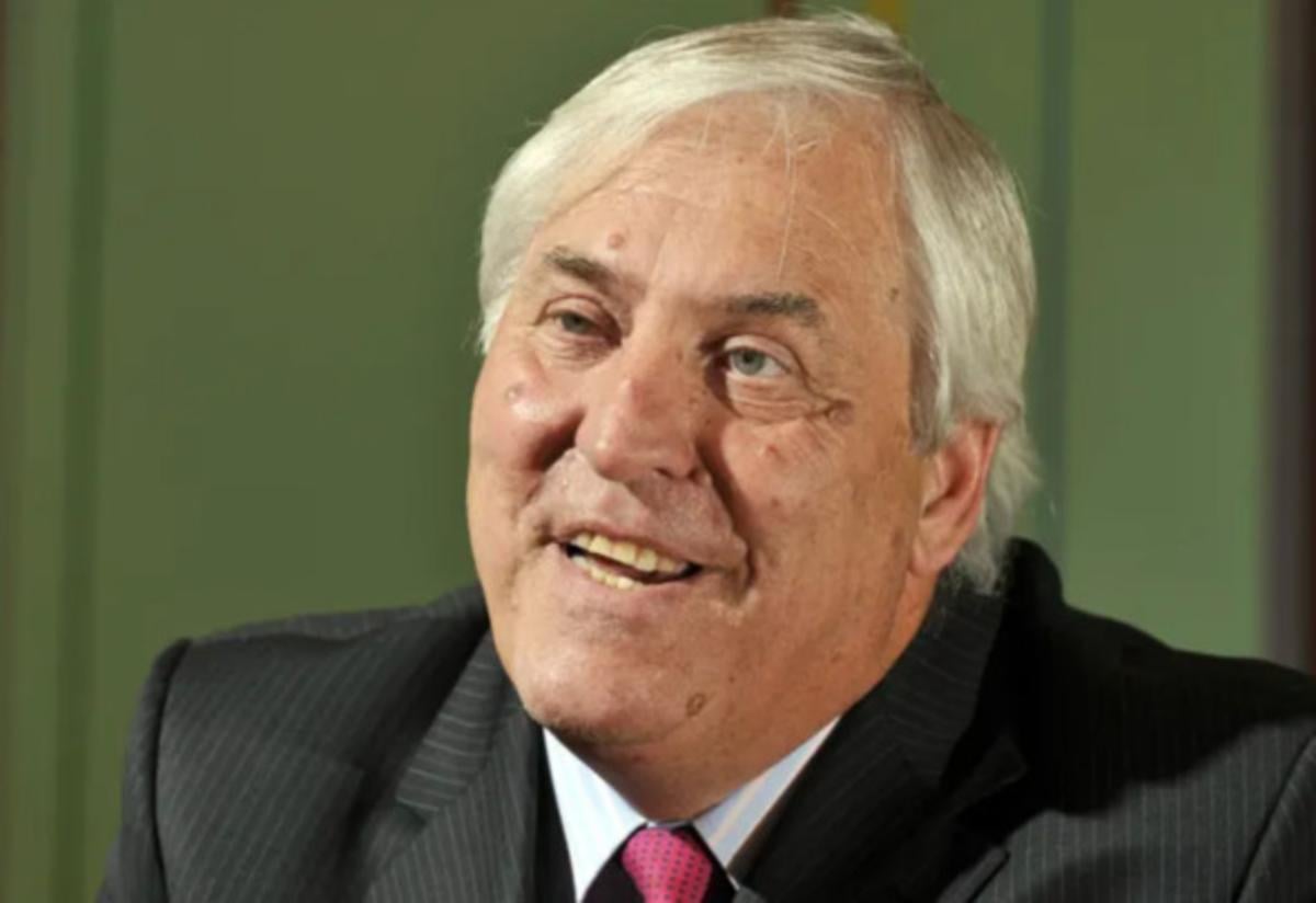 Leeds United shocker proves Stuart Attwell needs break - Keith Hackett