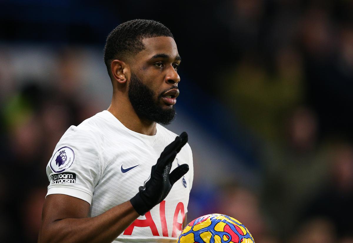 Leeds United burst onto scene for Japhet Tanganga